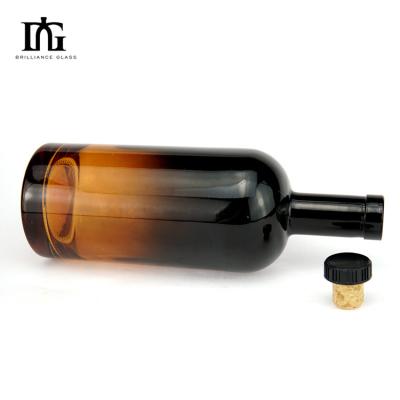 Cina Bottiglie di vetro trasparenti da vino nero ambra 375 ml 500 ml 750 ml 700 ml Tipo di tenuta CORK in vendita