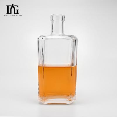 中国 シャンパンボトル 透明 700ml グラス ウォッカ ウイスキー ジン ボトル コルク 販売のため