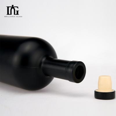 中国 マットブラック 200ml 375ml 500ml 750ml ラウンド・フリントガラスボトル 販売のため