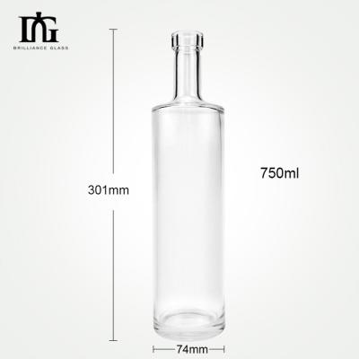 Cina Bevande industriali 750 ml Gin chiaro Vodka Ghiaccio Vino bottiglia di vetro con sigillo tipo CORK in vendita