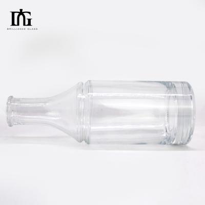 中国 250ml/350ml/500ml/550ml/650ml/700ml/750mlの容量を持つコルクストッパー付きのガラスボトル 販売のため