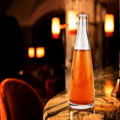 Cina Disegno personalizzato Stampa a schermo Bottiglia di vetro per vodka e whisky 500ml 700ml 750ml Capacità in vendita