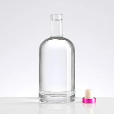 Cina Tipo di tenuta CORK 100ml 200ml 375ml 500ml 750ml Bottiglia in vetro bianco nero opaco per gin in vendita