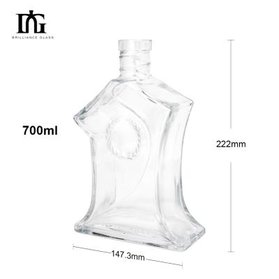 Cina Materiale del corpo Vetro Custom Gin di lusso Whiskey Vodka 500ml 700ml 750ml 1L Bottiglia Con Cork in vendita