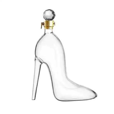 Cina Forma unica 500 ml 750 ml Scarpe a tacco alto Alcol Whiskey Vino rosso Vodka Bottiglia di vetro in vendita