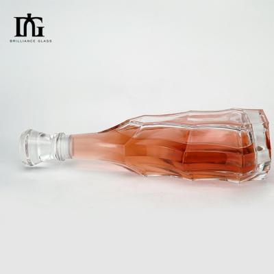 中国 酒や飲料のためのカスタマイズされたガラスボトル 500ml 700ml 750ml製造 販売のため