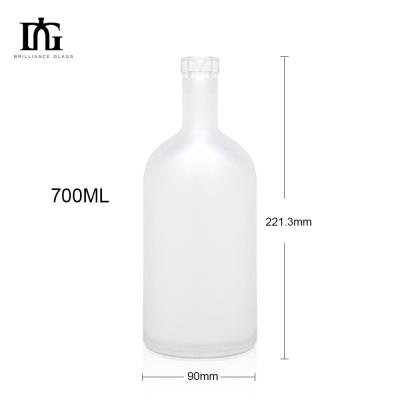 Cina Bottiglia di vetro per brandy whisky gin vodka 700ml/70cl/750ml/75cl e sughero in vendita
