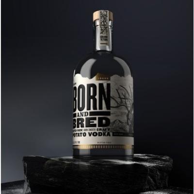 Cina Bottiglia di vetro rotonda trasparente per liquori Vodka Gin Rum Brandy 750ml 500ml 375ml Capacità in vendita