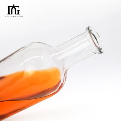 Cina Brilliance offre 700ml 750ml di vino vuoto bottiglia di whisky in vetro con diverse capacità in vendita