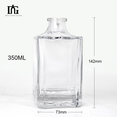 China European Style Glass Bottle with Cork Stopper and Base Material glass Sealing Type CORK for sale