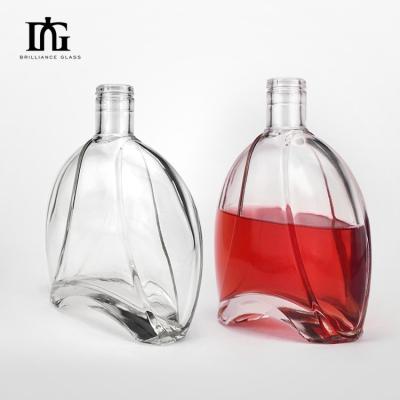 China Transparent 700ml Wine Whisky Glass Bottle with Glass Base Material for sale