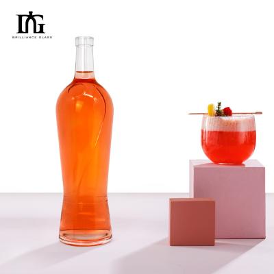 Cina 750 ml Bottiglia di vino di vetro per alcolici Collare di whisky Materiale vetro tipo tappo vite di sughero entrambi in vendita