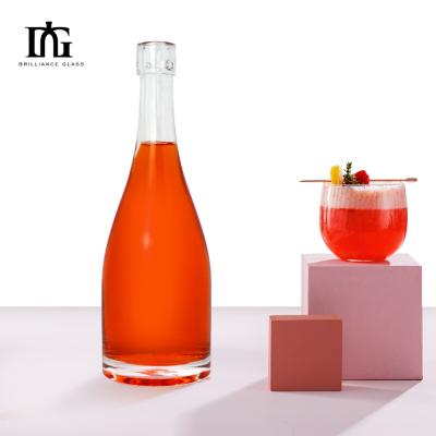 Cina Bottiglia di liquore in vetro da 1000 ml/750 ml/700 ml/500 ml di capacità per vodka gin rum e altro in vendita