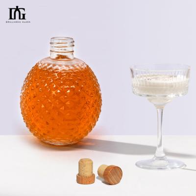 Cina Materiale del colletto di vetro Bottiglia da 1 litro con sughero per gin personalizzato Whiskey Vodka 500ml 700ml 750ml in vendita