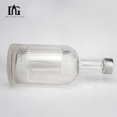 Cina Bottiglia di vetro vuota da 330 ml per liquori whisky vodka e altre bevande stile nordico in vendita