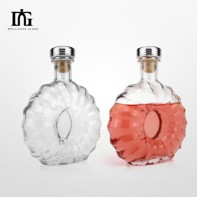 China 700ml Glass Bottles for Custom Vodka Whiskey in Other Beverage Sample Provided Freely for sale