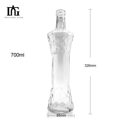 China Custom Design Glass Whiskey Decanter 700ml with Cork Screw Cap and Creative Collar for sale