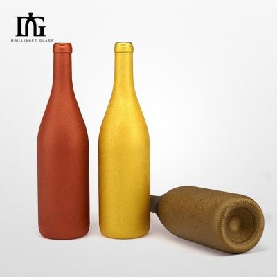 中国 500ml/750ml容量 赤ワインとアルコールのためのカスタムマット色のガラスワインボトル 販売のため