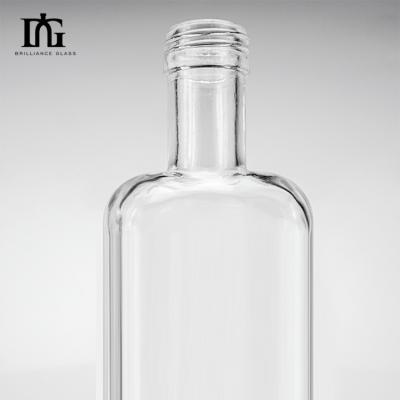 Cina Bottiglia di vetro di vino di 260 ml quadrati con sughero per opzioni di incisione e verniciatura personalizzate in vendita