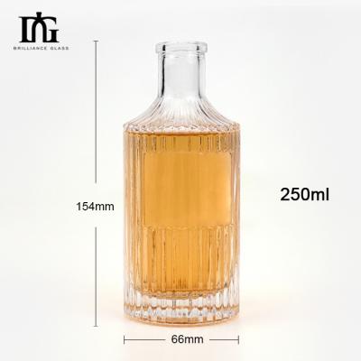 Cina Bottiglia di vetro vuota da 250 ml La soluzione definitiva per i prodotti di lusso in vendita