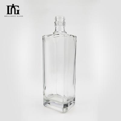 Cina Bottiglia di vetro di 500 ml quadrata di brandy e whisky con OEM/ODM accettabile in vendita