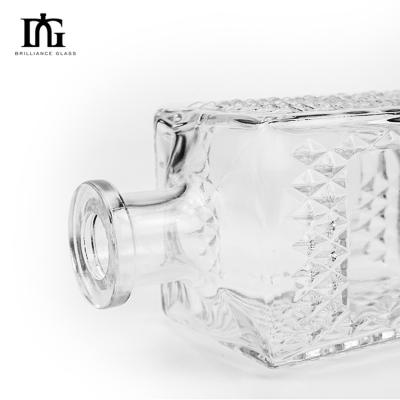 China 500ml Whisky Gift Set and Engraved Glass Set for Exclusive Drinking Experience for sale