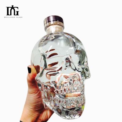 Cina Vetro trasparente a forma quadrata 750 ml Brilliance Luxury Custom Bottiglia vuota di whisky vodka in vendita