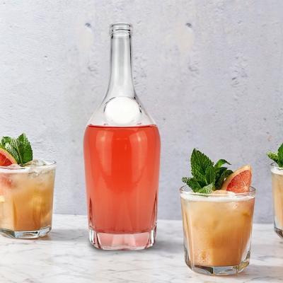 Cina Bottiglia di vetro personalizzata per liquori e bevande 100mL 180mL 400mL 700mL in vendita