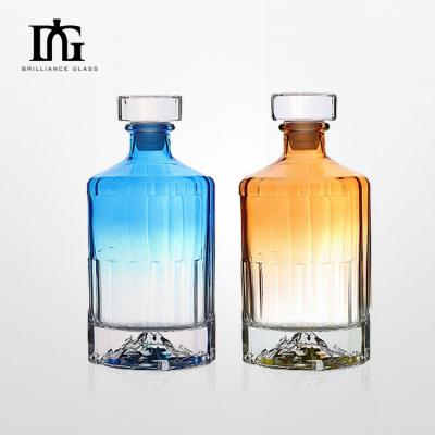 Cina Bottiglia di vetro di lusso vuota per liquori e bevande di 550 ml di capacità in vendita