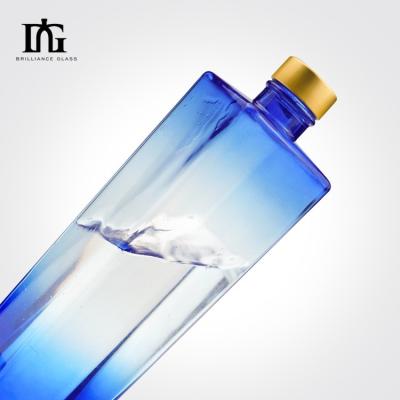 Cina Acceptabile Logo del cliente Bottiglia di vetro 700ml 750ml End Spray Colore personalizzabile in vendita