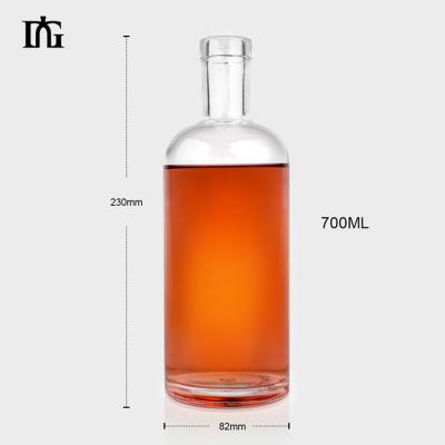 Cina 375 ml 500 ml 750 ml 1000 ml Bottiglia di vino di vetro con manipolazione di superficie incisa in vendita
