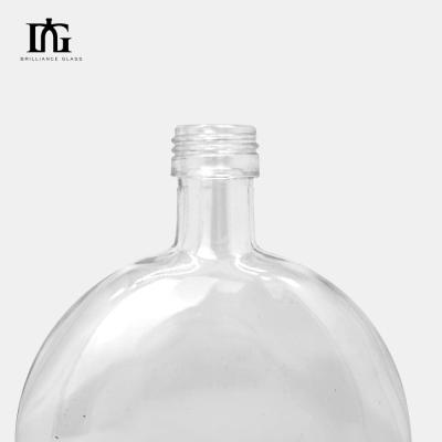 Cina Colletto di vetro su misura Bottiglia di vino piatta rotonda quadrata con tappo a sughero e vite 250ml 500ml in vendita