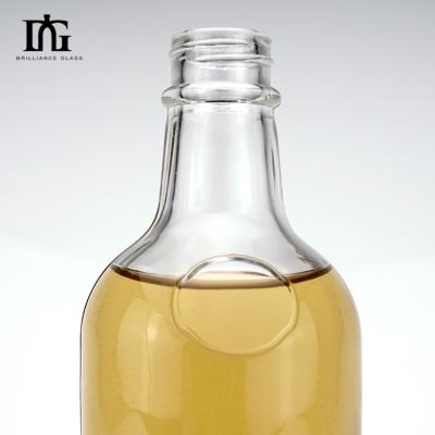 Cina 500 ml 700 ml 750 ml bottiglia di vetro per vodka whisky gin spirit tappo tipo sughero vite entrambi in vendita