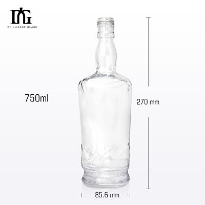 Cina Capacità 500 ml Super Flint Glass Liquor Spirits con T Cork per Vodka Whiskey in vendita