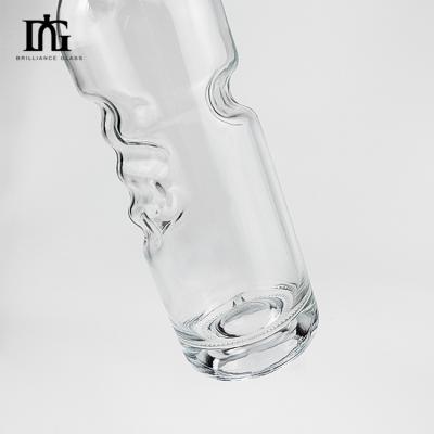 Cina Fornito gratuitamente campione 750ml bottiglia di gin bottiglia di vetro alcolici per in vari contesti in vendita