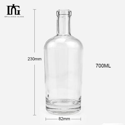 China 750ml Glass Gin Black Empty Glass Bottle Silver Whiskey Bottle for Carbonated Drinks for sale