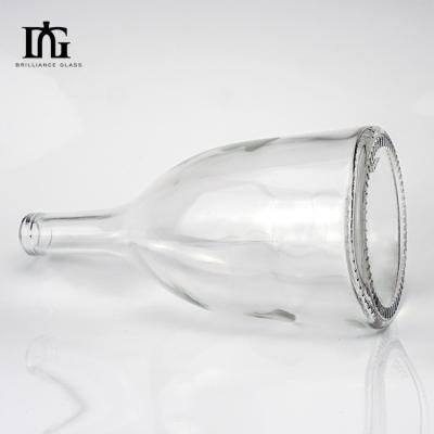 Cina OEM/ODM accettato bottiglia di spray in vetro personalizzata 700ml 500ml 750ml 1L per Gin Whiskey Liquor in vendita