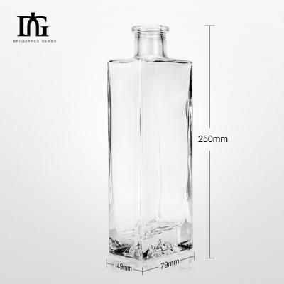 中国 300ml ウイスキーガラスボトル コーク蓋付き 500ml ファンシー・ウォッカ アルコール・スピリッツ 販売のため