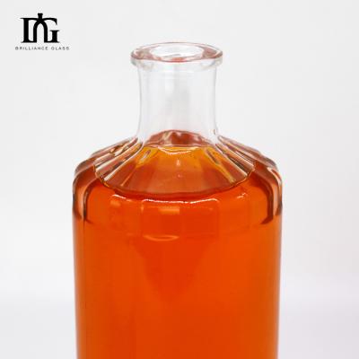 China Acceptable Customer's Logo 500ml 375ml 700ml 100 ml 250 ml Glass Bottle for Beverages for sale