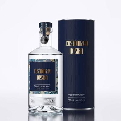 Cina Bottiglia di vetro trasparente trasparente per bevande alcoliche Tipo di sigillamento CORK OEM/ODM Accettabile 700ml in vendita