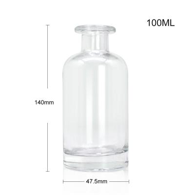 Cina Forma classica Flint Brandy Spirits Vuoto Bianco Liquore Bottiglia di vetro 500ml 700ml Super in vendita