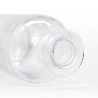 Cina Forma classica Flint Brandy Spirits Vuoto Bianco Liquore Bottiglia di vetro 500ml 700ml Super in vendita