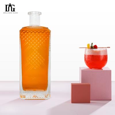China Tipo de vedação Garrafa 700ml 375ml 500ml Garrafa de vidro para uísque Liquor Vodka quadrada à venda