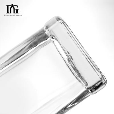 Cina 500 ml di vetro a forma di montagna Spray color liquore vodka gin whisky tequila bottiglia spirit rum in vendita