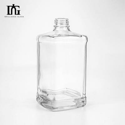 Cina 500 ml di vetro a forma di montagna Spray color liquore vodka gin whisky tequila bottiglia spirit rum in vendita