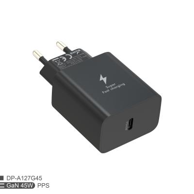 China Private Mold 45W GaN USB-C Wall Charger For MacBook Pro/Air IPad Pro Galaxy S23 Te koop