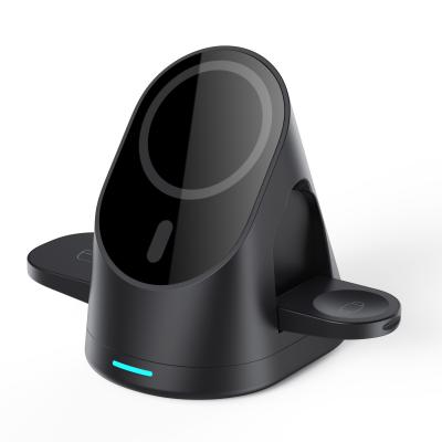 Cina 15W Portable QI Multifunctional 3 in 1 Magnetic Wireless Stand For iPhone 15 14 13 Pro in vendita
