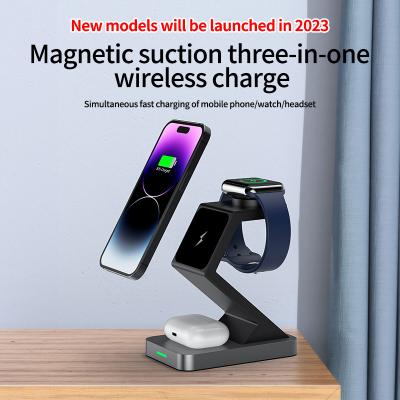 China 15w 3 in 1 Wireless Magnetic Fast Wireless Charging Station with ABS Input voltage and current 9V/2A for sale