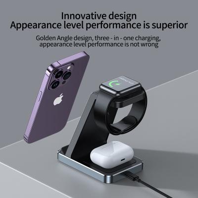 Cina Black/White 15W Fast Wireless Charging Station for Cellphone Earphone and Smart Watch in vendita