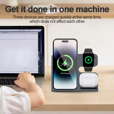 Cina 73% Charging Efficiency 15W Magnetic Wireless Charger Station for Desktop Mobile Phone in vendita